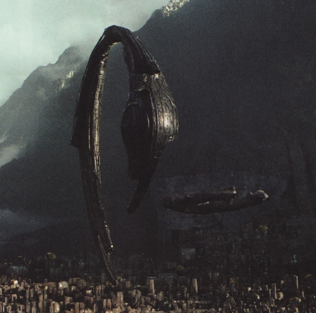 HD view of David bombarding the city - Alien: Covenant Forum