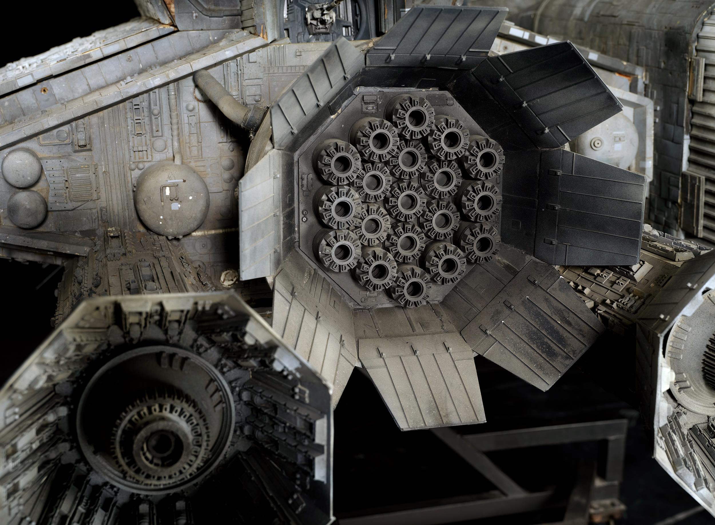 Auction - 11-Foot Nostromo Principal Filming Model Miniature from Alien ...